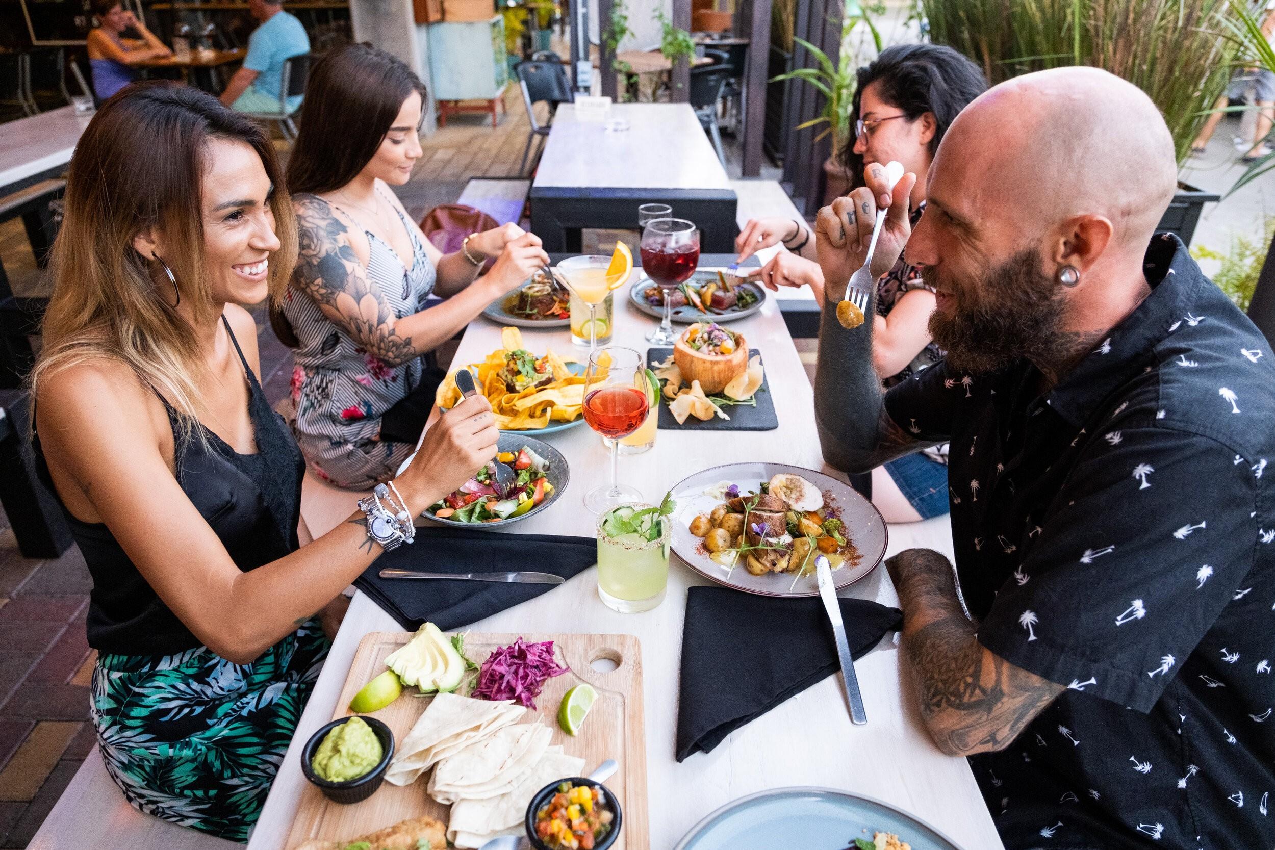 Adjusting to Life in Costa Rica: Cultural Differences and Social Customs